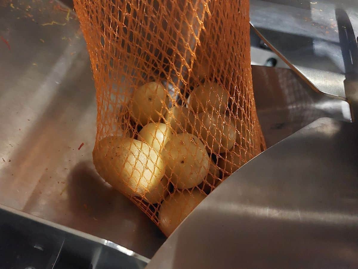 Manter - Mono Clipper | Sustainable Produce Packaging Equipment